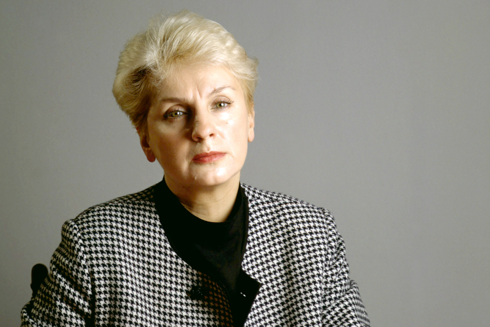 Ofiara kamiennych serc | Przegląd